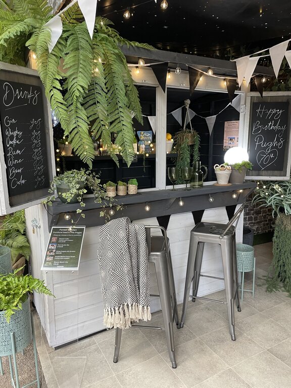 Garden Bars - Pugh's Garden Centres
